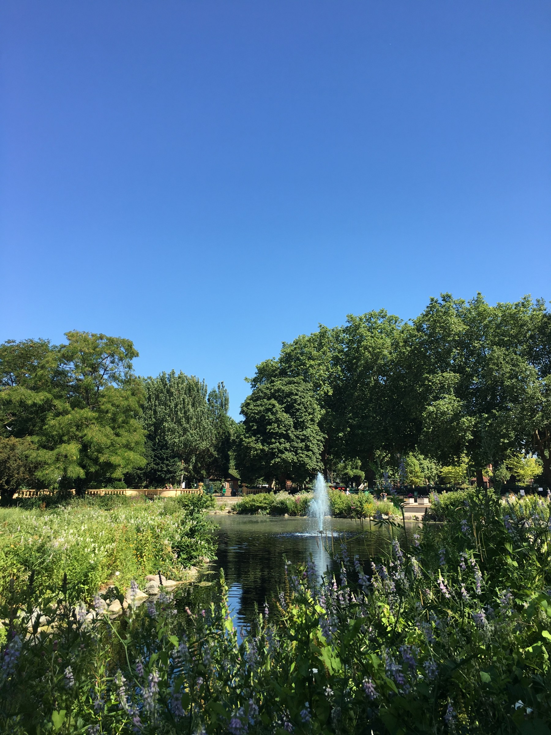 The Thames walk perfect for summer Sundays – Emirore